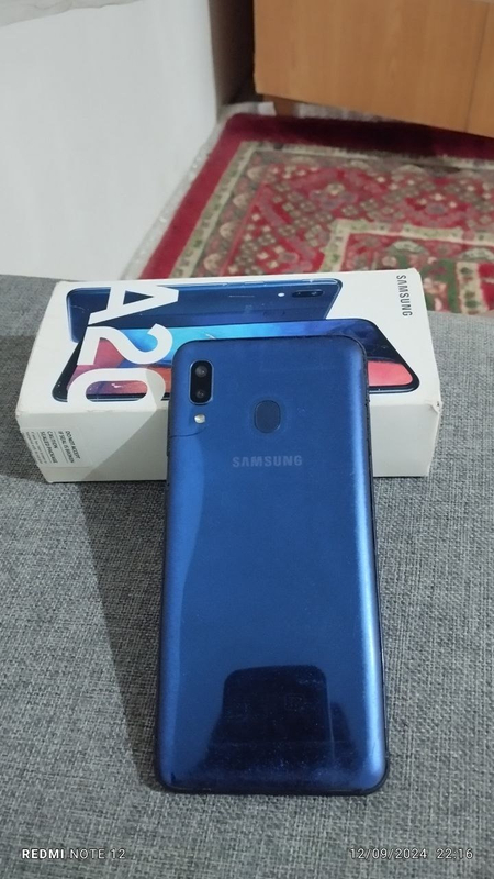 Samsung A 20  narxi  450
