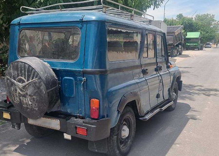 Uaz jeep sotiladi metan gaz iqtisodiy yoqilg'i sarfi