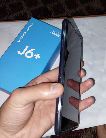 Samsung Galaxy J6+