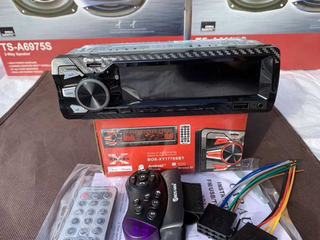 Авто магнитола. Блютуз. Флешка. AUX. USB. Пульт от руля. Мафон pioneer