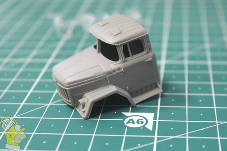 Сборная модель автомобиль АТЗ-4-131 (топливозаправщик) (ICM, 1:72)
