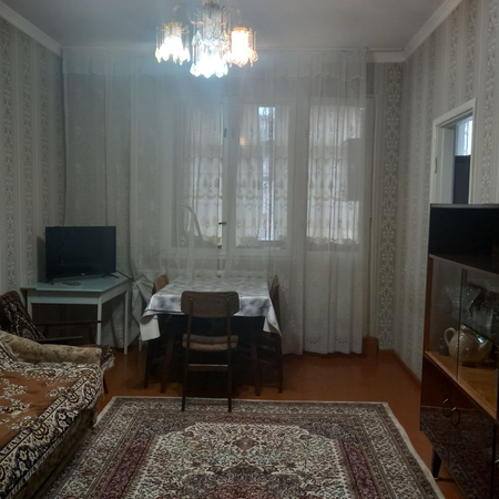 Продается двухкомнатная квартира . В Мирзо Улугбекском районе.