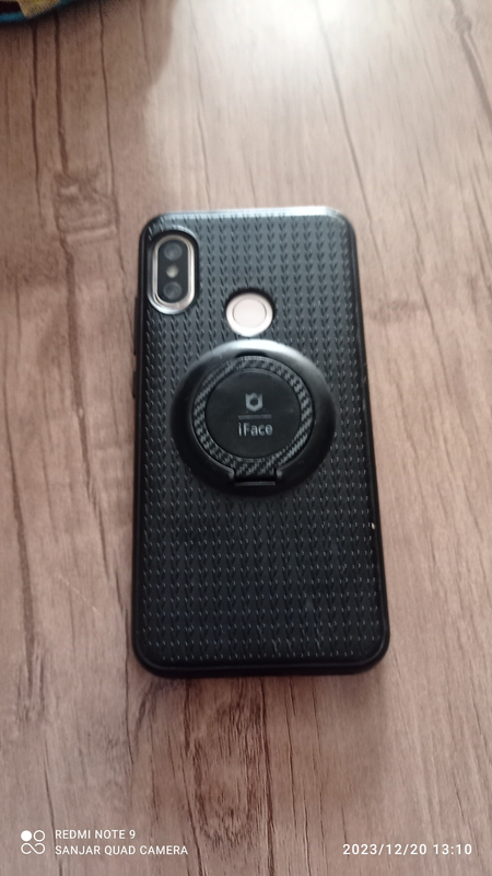 Redmi 6 pro 4/64 sotiladi.