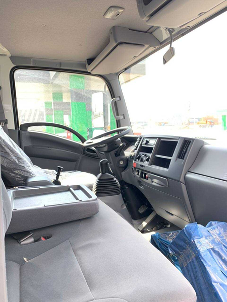 ISUZU NPR 82 L  (Самосвал)