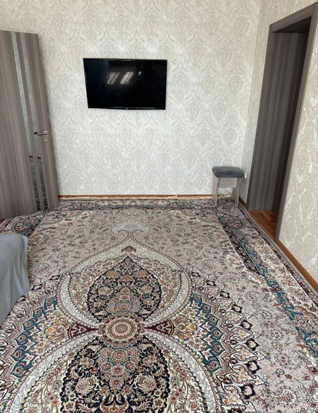 Arenda kvartira Yunusobod 15 kvartl 3 xona Oilaga beriladi