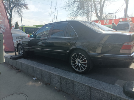 Продаётся Мерседес W140.