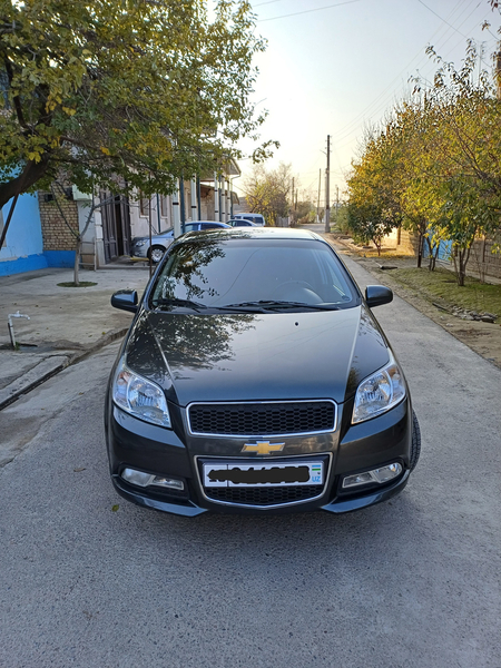 Nexia 3 sotiladi gaz bor