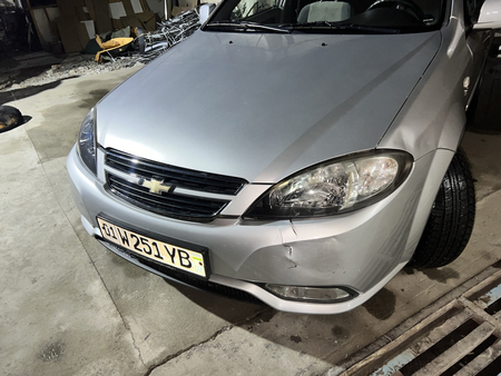 Продам свою Gentra 2015 г.в. 115000км Стальная