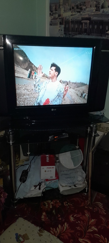 televizor pastafkasi bilan sotiladi