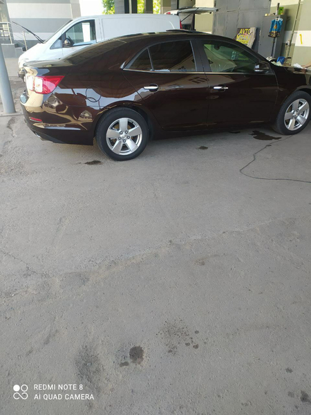 malibu1 sotiladi