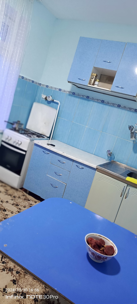 Сдаётся 2 х комнатная квартира на 2 этаже со всеми удобствами