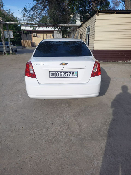 Lasetti  Metan gaz 4 pok mejigar pult 4 ta yangi balon