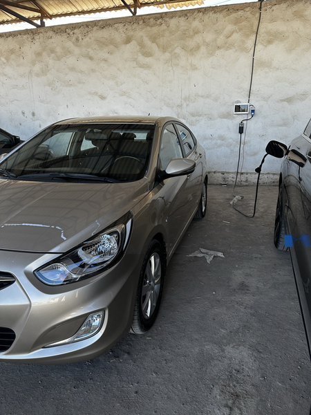 HYUNDAI ACCENT зур холатда