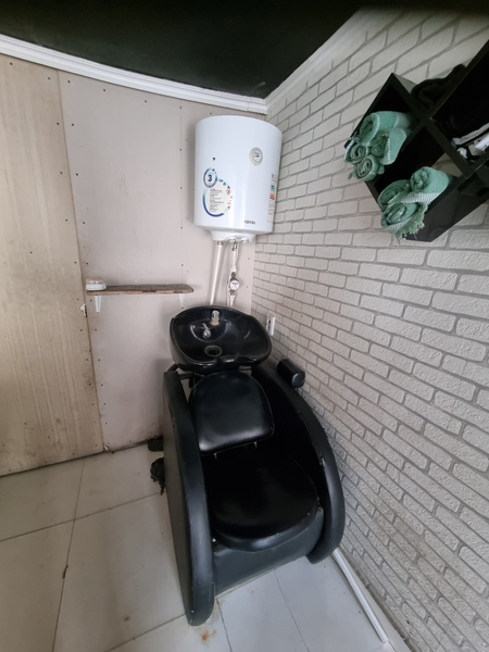 Tayyor beznes, konteyner sartaroshxona.