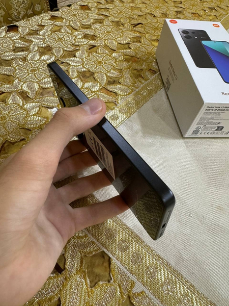 Redmi note 13. 8/256
