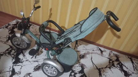 Вело коляска сотилади