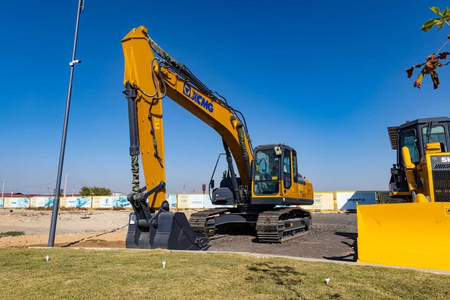 Экскаватор гусеничный XCMG XE215C 1 куб (в наличии) лизинг в год 15%