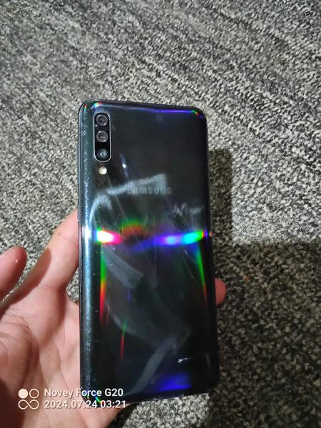 Samsung A50 Rabochiy.