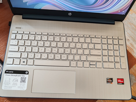 Noutbok Hp ADM 5 15,6 FULL HD