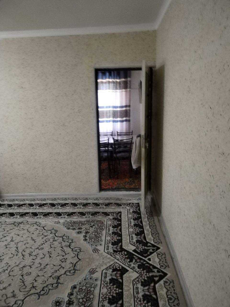 2 xonali 4 etajda joylashgan jixozlangan kvartira ijaraga beriladi