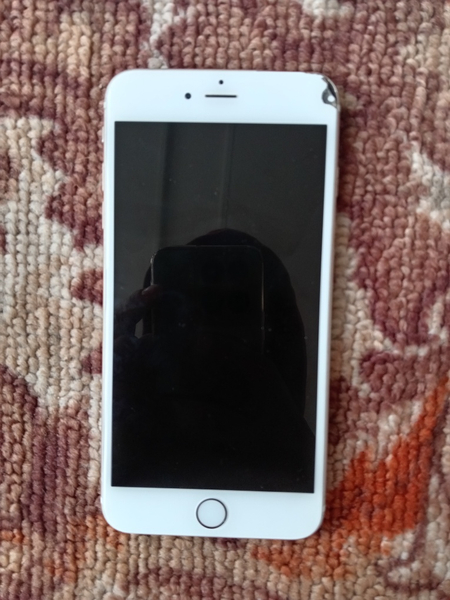 iphone 6 plus sotiladi 128 xotira ekran ketkan 180 ga tuzalarkan