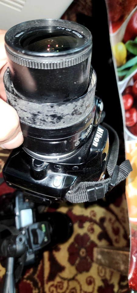 Nikon D3100 va Nikon D40 Zapchastka ili Qaratib olasila 50 ye