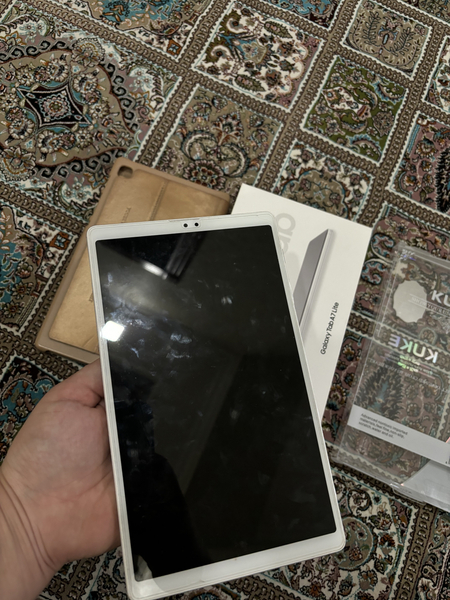 Планшет Galaxy tab A7 lite в отличном состоянии продам дешево