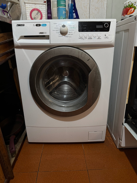 Продается стиральная машинка Zanussi