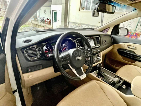 Kia Carnival 2016 сотилади