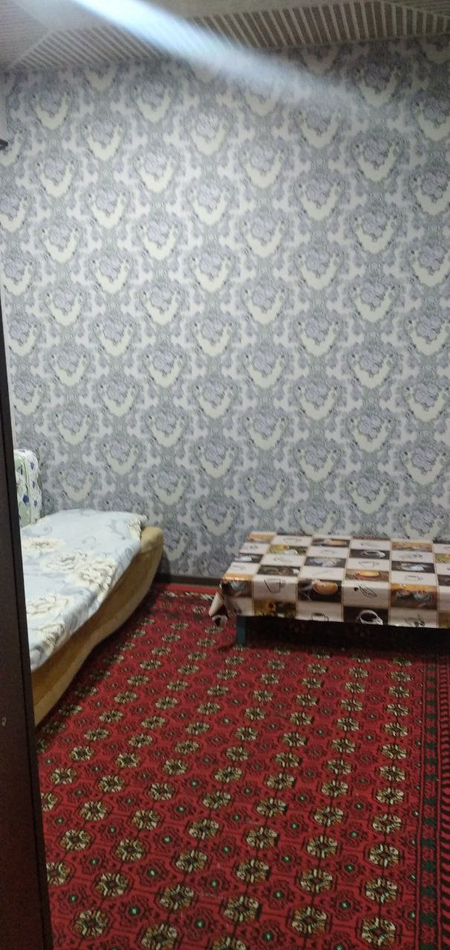 Bezmakler 1 xonalik uy ijaraga beriladi