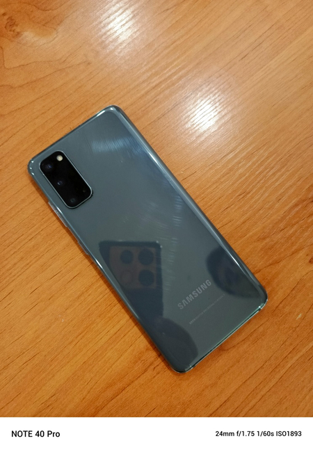 Samsung S 20  12/128 gb