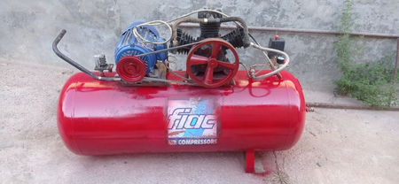Kampressor 300 bu tayyor remont qilngan