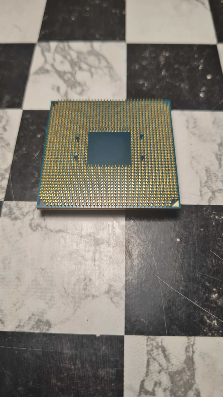 Процессор AMD Ryzen 7 2700X. Box из США. 8 Ядер, 16 Потоков. Сокет AM4