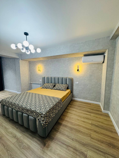 Продается квартира 2-3-4 кирпич. Ц4