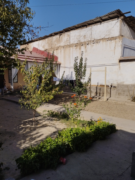 Sagbonda uy sotladi
