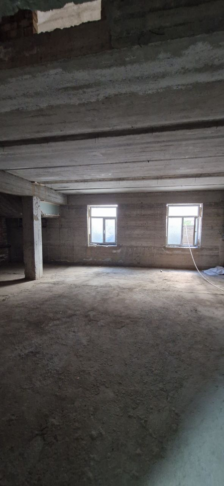 Прадается Новастройка дюплекс Площадь 108 м2Замона ресторан ропараси