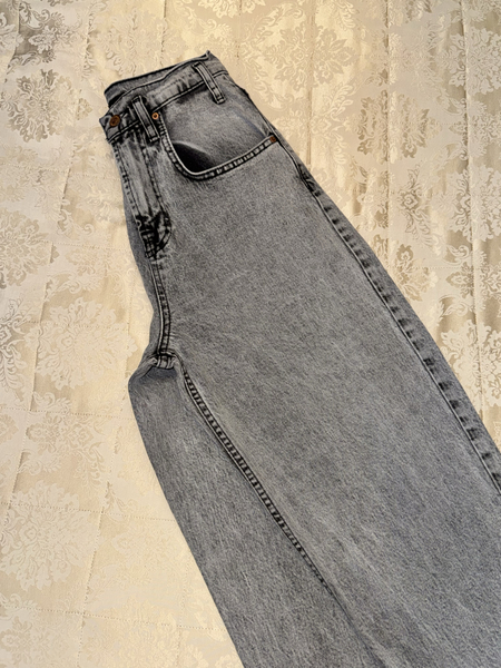 Продаются джинсы, все в хорошем состоянии, бренды Zara, Mango…