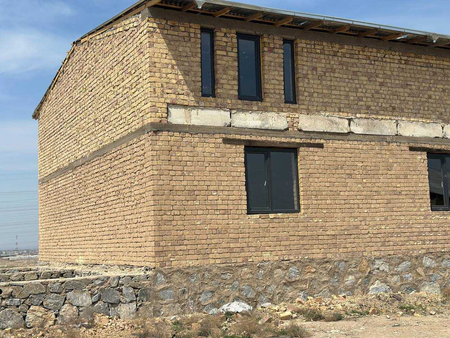 Фархода электро станция ёнида жойлашган 2 каватли Ховли  сотилади