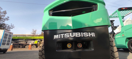 Вилочный погрузчик Mitsubishi FD35NT