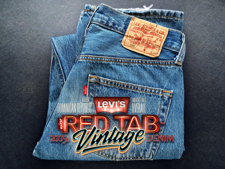 VINTAGE 2005 Made in D.R. LEVI'S® 501®XX Straight Cut Jeans — W31½ L34