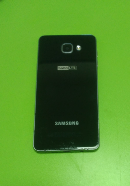 Samsung a7 2016 sotiladi 16gb
