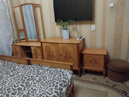 Спальний мебель сотилади