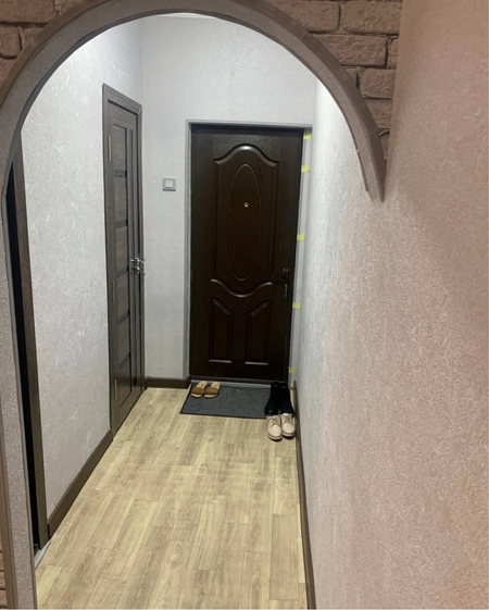 Феруза Продается квартира 2/3/4 балкон 1.5х3