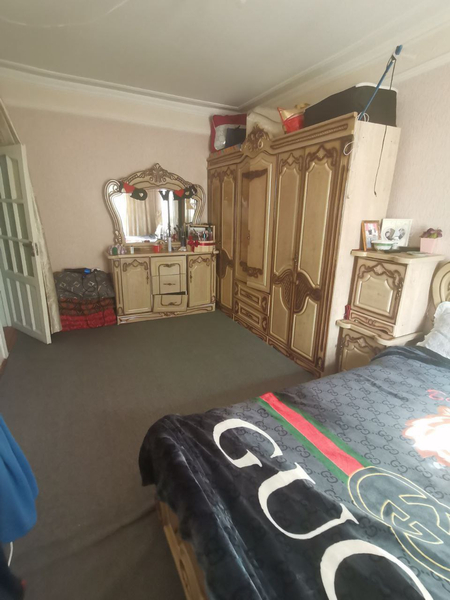 Сергели 8, продаётся квартира 4/5/9, балкон 2×6, площадь 96 м²