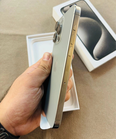 iPhone 15 Pro Max
