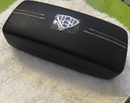 Maybach Ochki yengi