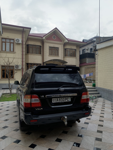 Toyota land cruiser 100