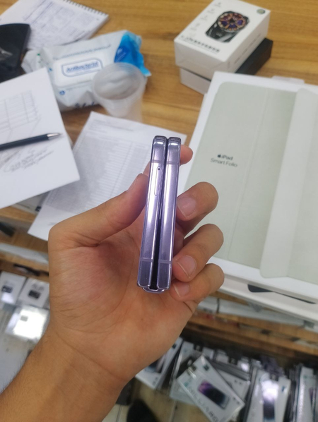 Samsung z flip 4 256gb