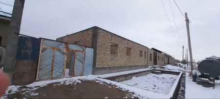 Kadastr qilingan uy sotiladi