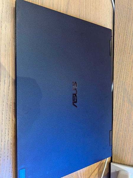 ASUS ExpertBook B7 Flip